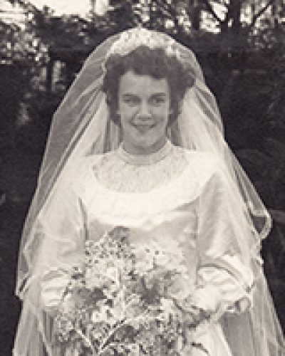 Dulcie Isobel WHYTE - Obituaries - Lamb & Hayward