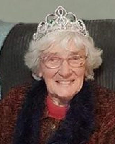Margaret (Peggy) MAXWELL - Obituaries - Lamb & Hayward